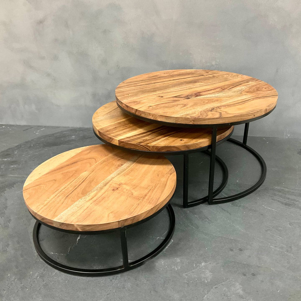 Elegant Risers – Market 52